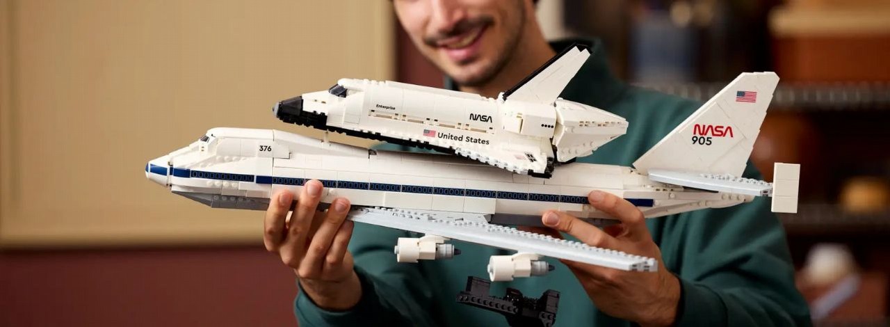 Najlepszy zestaw LEGO tego roku? Nosiciel wahadłowców 10360 łączy ...